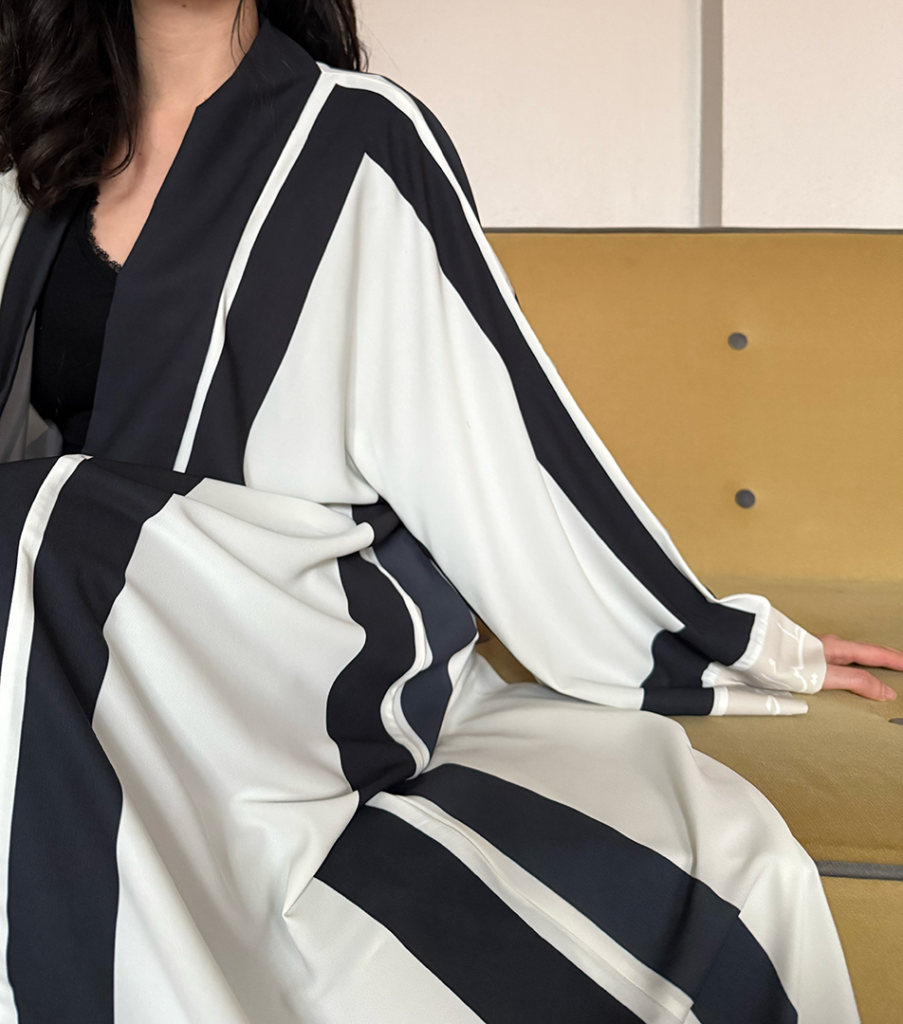Black & white kimono – Red Light Store